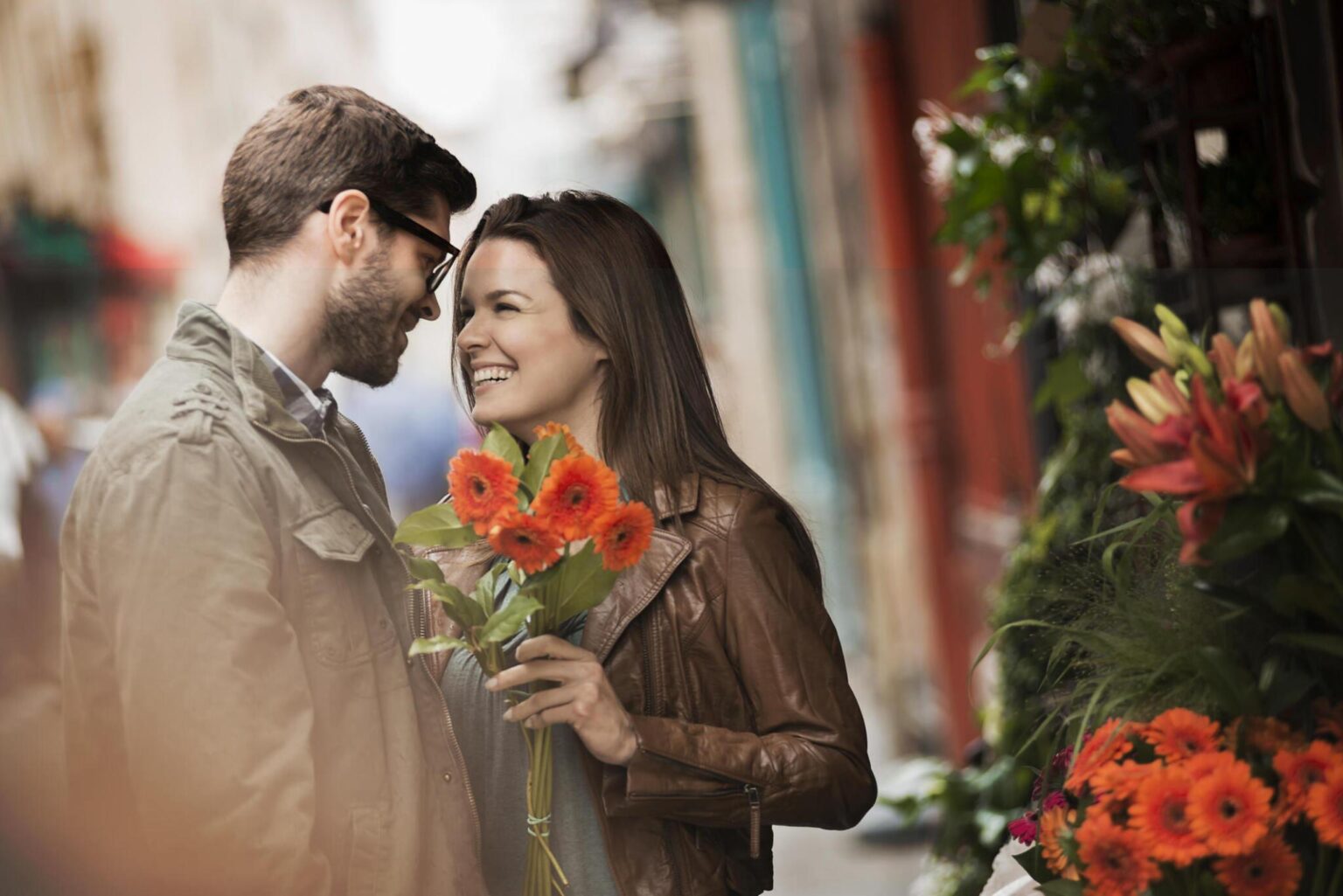 100 Best Romantic French Phrases To Impress Your Girlfriend